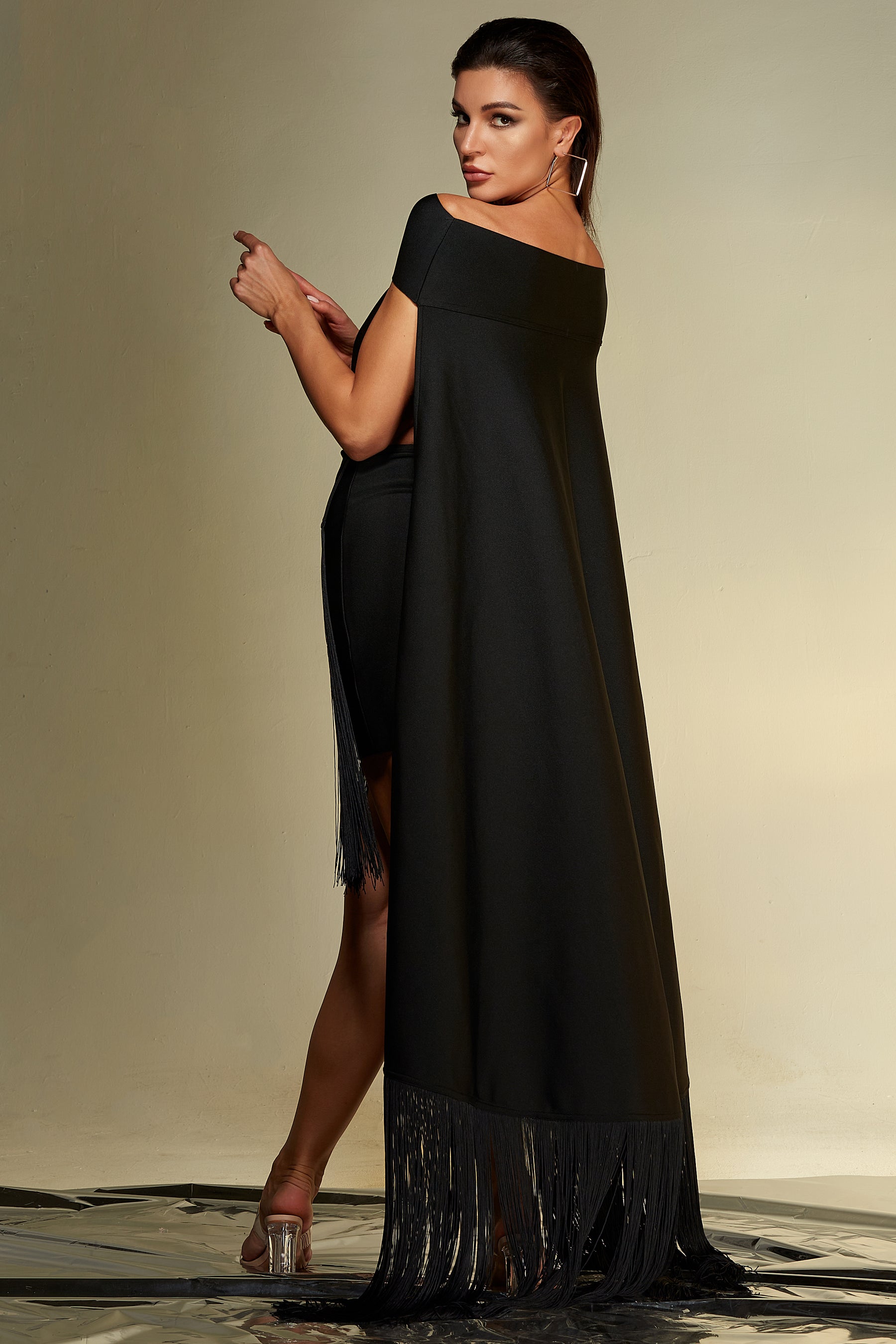 Avah Off Shoulder Robe Dress – Sesidy